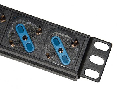 Link Multipresa rack 19'' con 8 prese universali con interruttore e ...